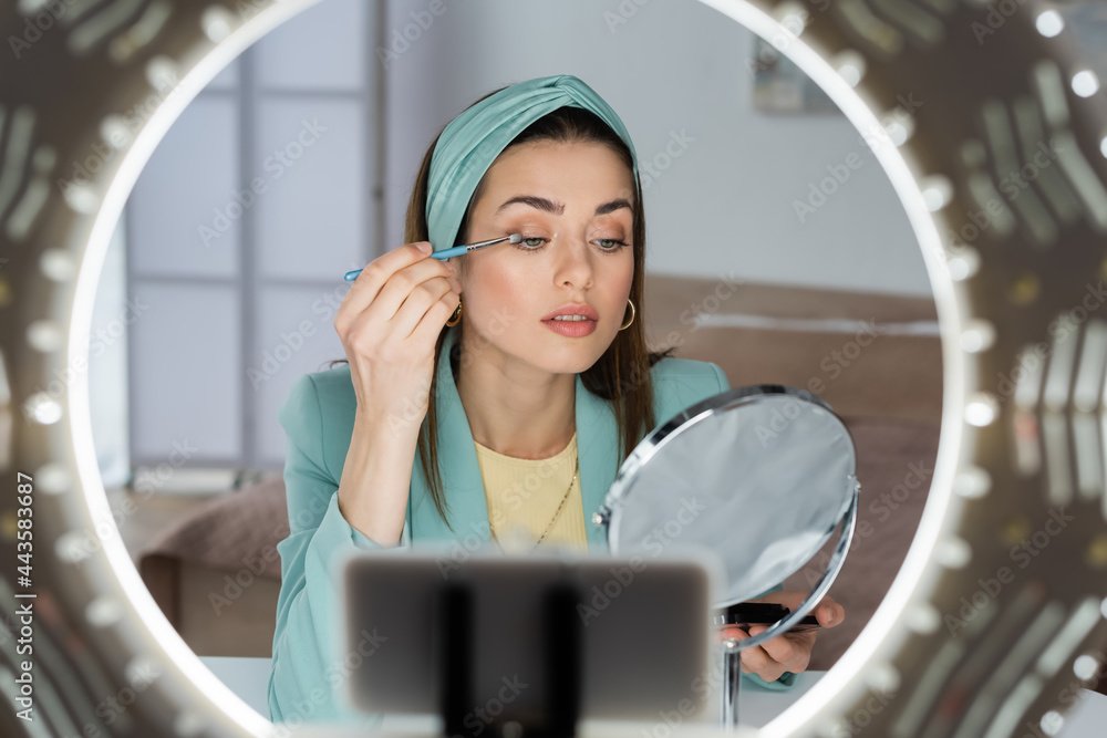How to become a beauty social influencer on any media platform ...